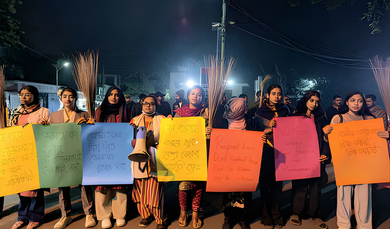 Chittagong University Students Protest Against Jamaat Post - Khaborwala ...