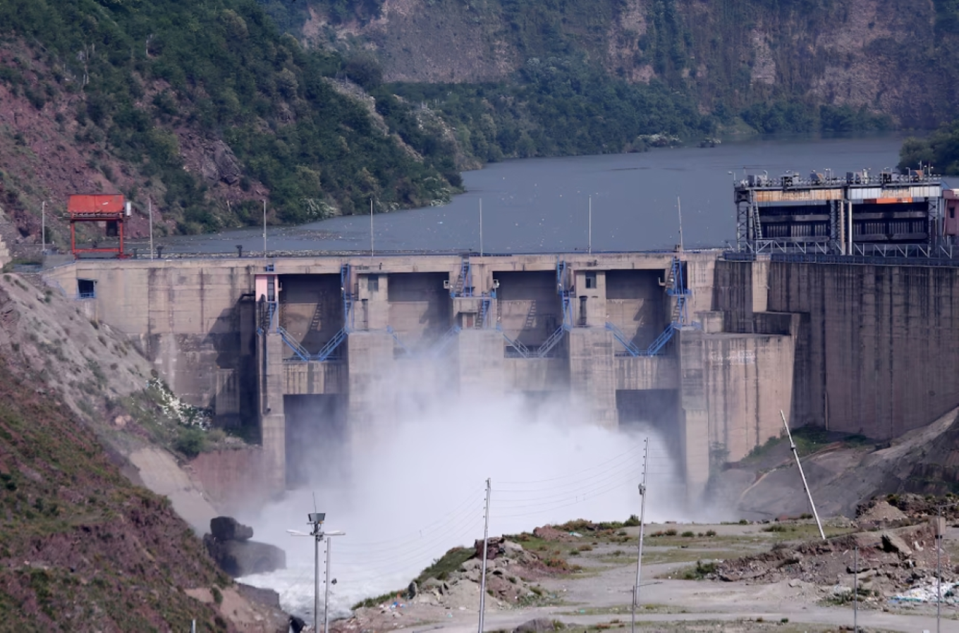India's New Water Control Projects to Restrict Pakistan's Water Flow ...